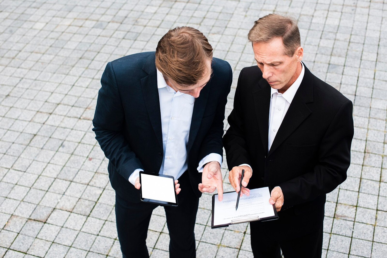 Sdn Bhd vs Partnership: Which Business Structure is Right for You?